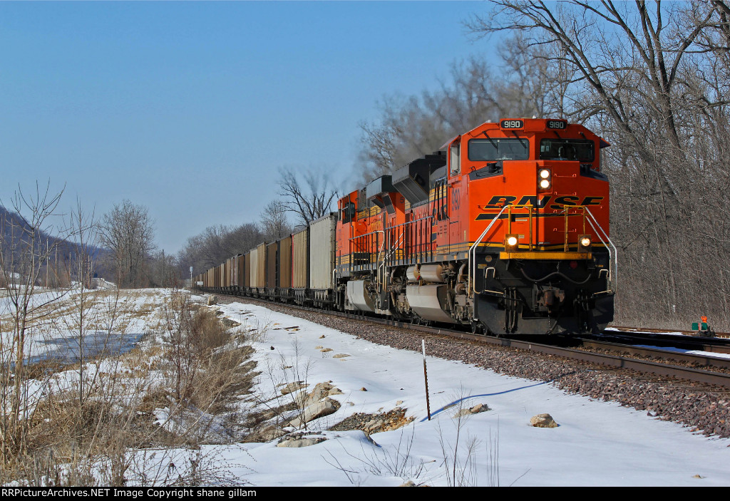 BNSF 9190 Heads a Sb Rwsx coal load.
